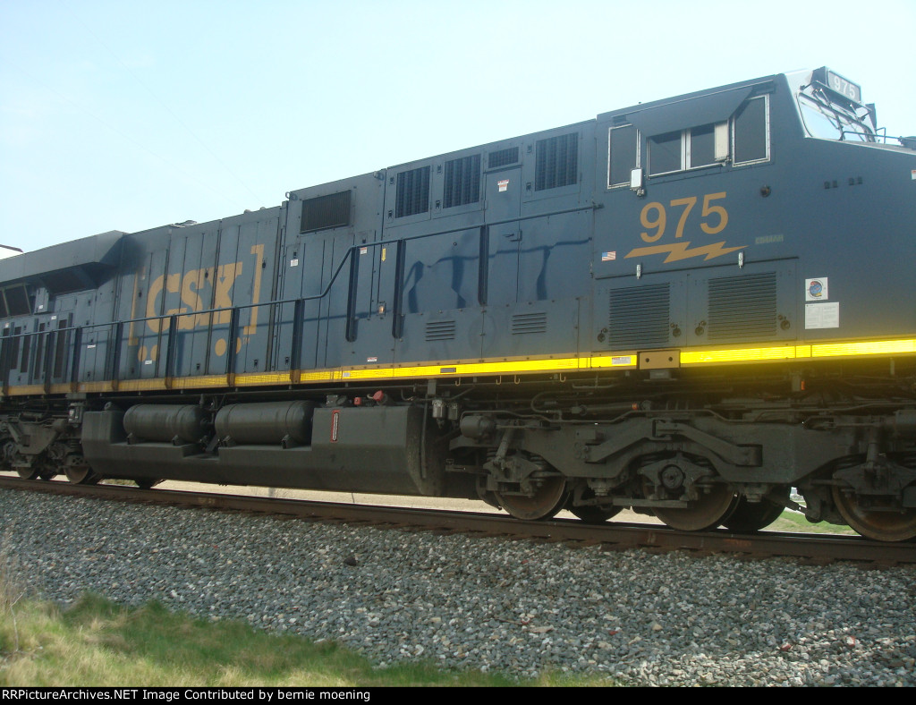 CSX 975